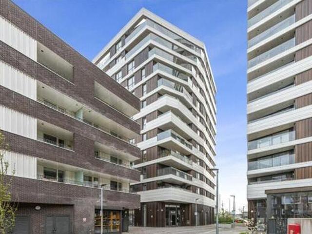 2 Bedroom Apartment For Sale In London