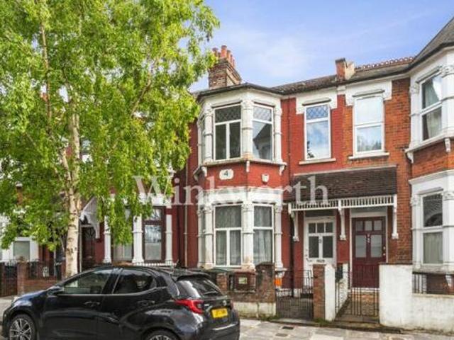2 Bedroom Apartment For Sale In London