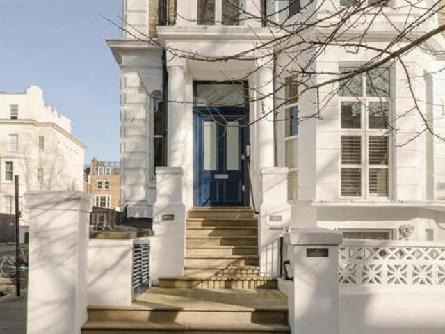 2 Bedroom Apartment For Sale In London