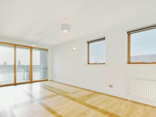 2 Bedroom Apartment For Sale In London