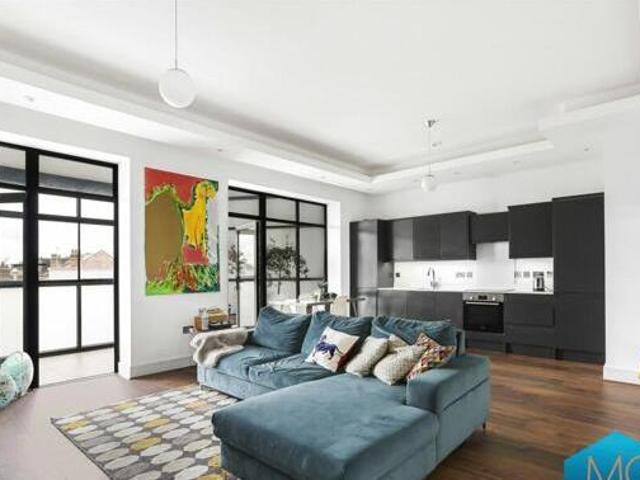 2 Bedroom Apartment For Sale In London