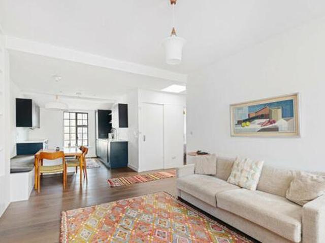 2 Bedroom Apartment For Sale In London
