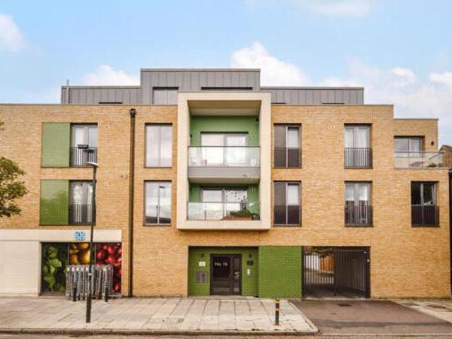 2 Bedroom Apartment For Sale In London