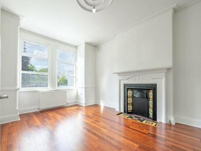 2 Bedroom Apartment For Sale In London