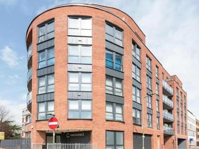 2 Bedroom Apartment For Sale In London