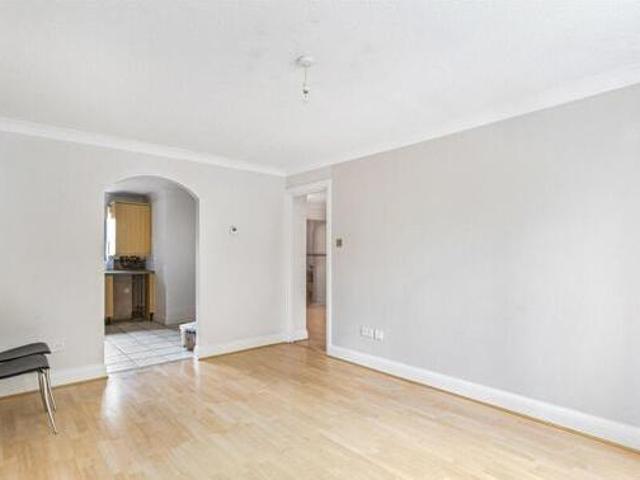 2 Bedroom Apartment For Sale In London
