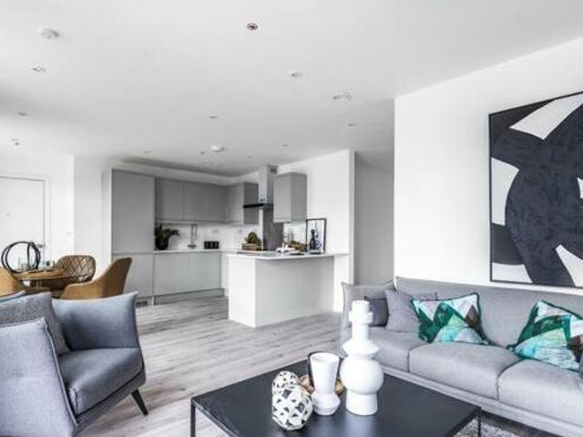 2 Bedroom Apartment For Sale In London