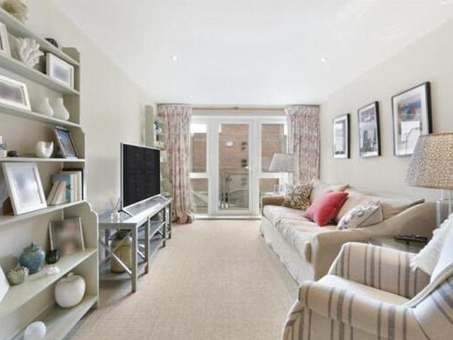 2 Bedroom Apartment For Sale In London