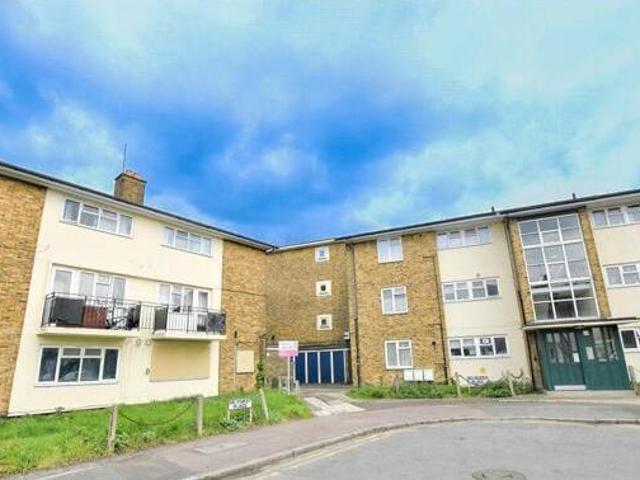 2 Bedroom Apartment For Sale In London