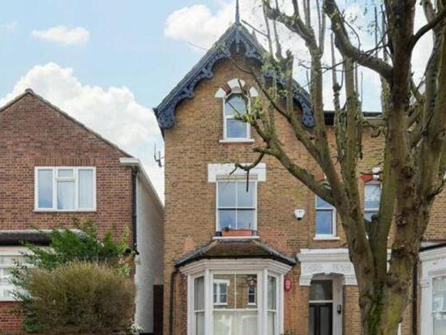 2 Bedroom Apartment For Sale In London