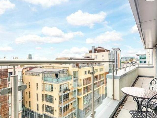 2 Bedroom Apartment For Sale In London
