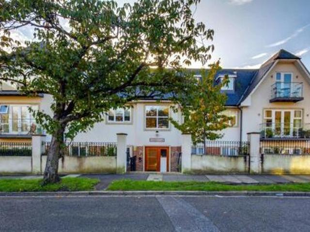 2 Bedroom Apartment For Sale In London