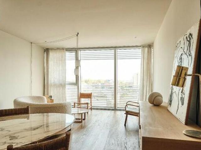 2 Bedroom Apartment For Sale In London