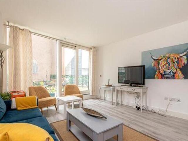 2 Bedroom Apartment For Sale In London