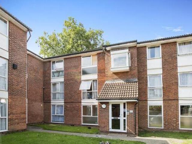 2 Bedroom Apartment For Sale In London