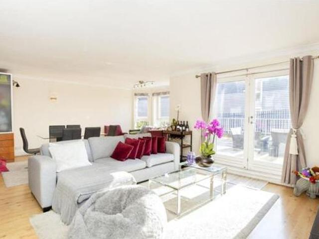 2 Bedroom Apartment For Sale In London
