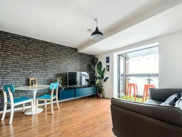 2 Bedroom Apartment For Sale In London
