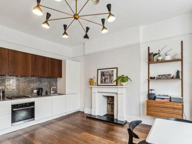 2 Bedroom Apartment For Sale In London