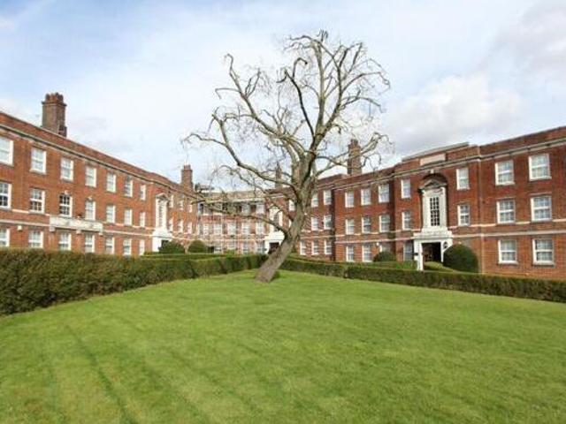 2 Bedroom Apartment For Sale In London