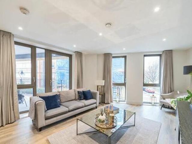 2 Bedroom Apartment For Sale In London