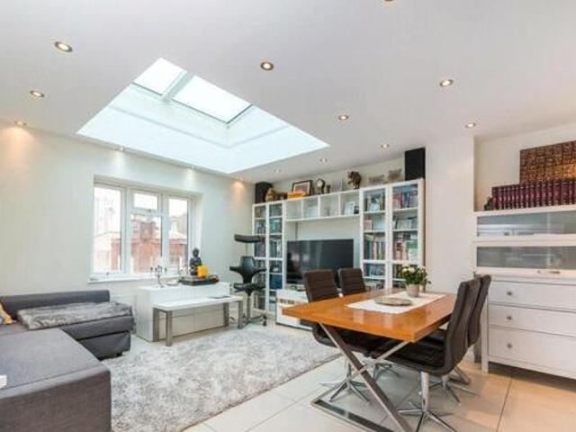 2 Bedroom Apartment For Sale In London