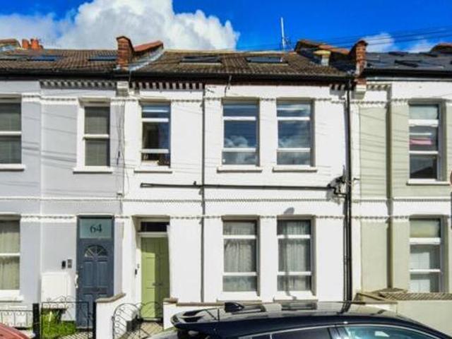 2 Bedroom Apartment For Sale In London