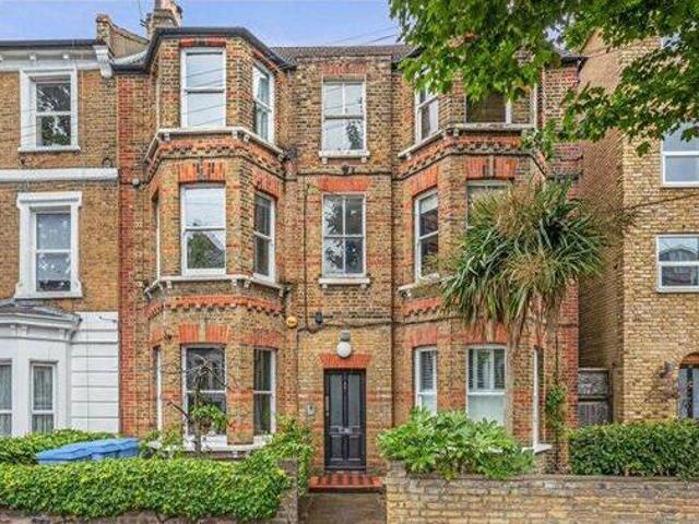 2 Bedroom Apartment For Sale In London