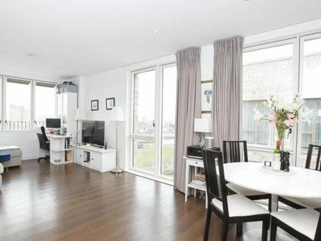 2 Bedroom Apartment For Sale In London
