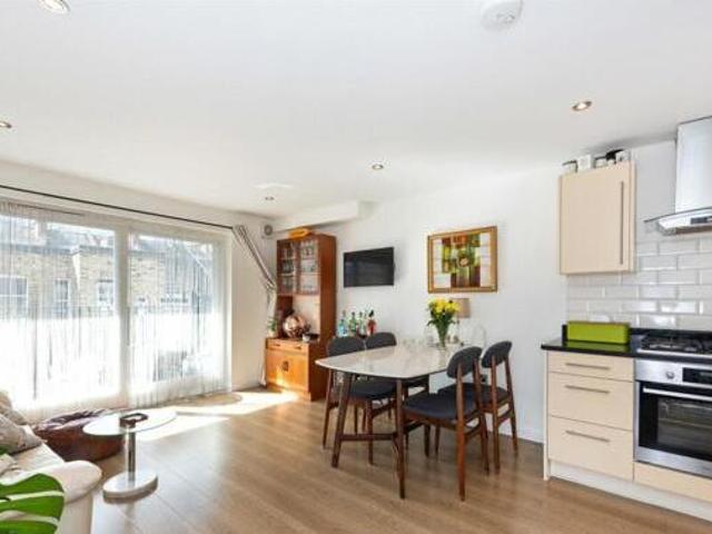 2 Bedroom Apartment For Sale In London