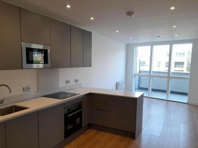 2 Bedroom Apartment For Sale In London
