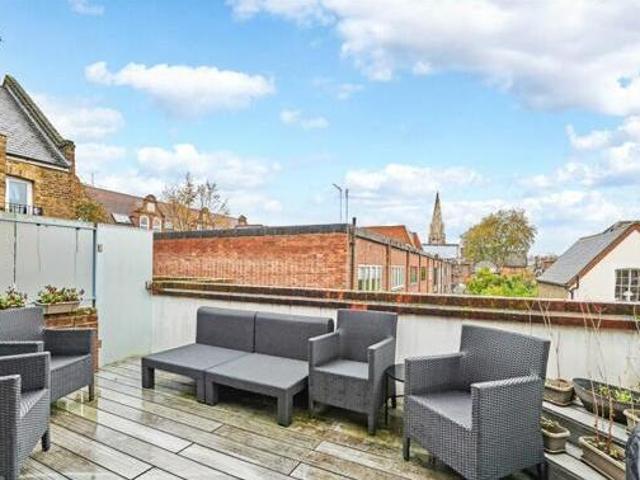 2 Bedroom Apartment For Sale In London