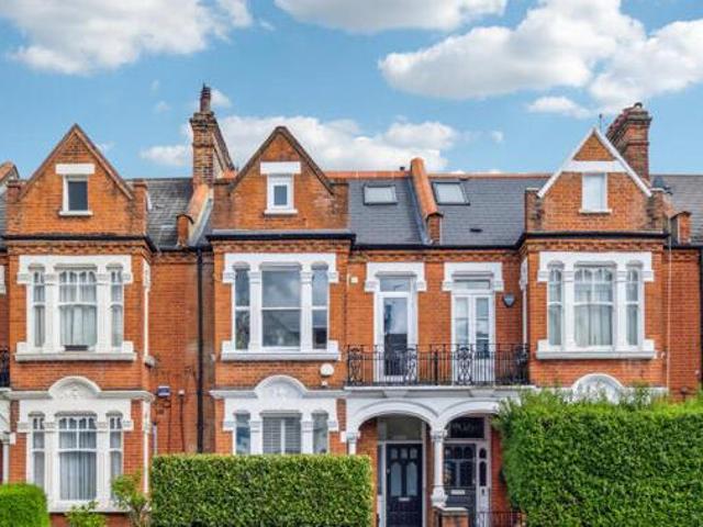 2 Bedroom Apartment For Sale In London