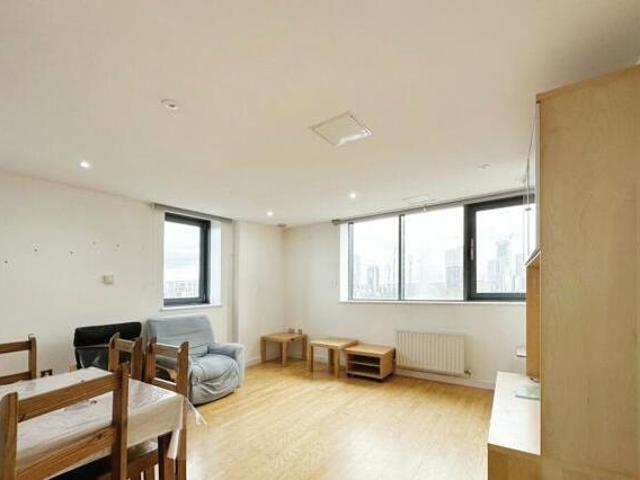 2 Bedroom Apartment For Sale In London