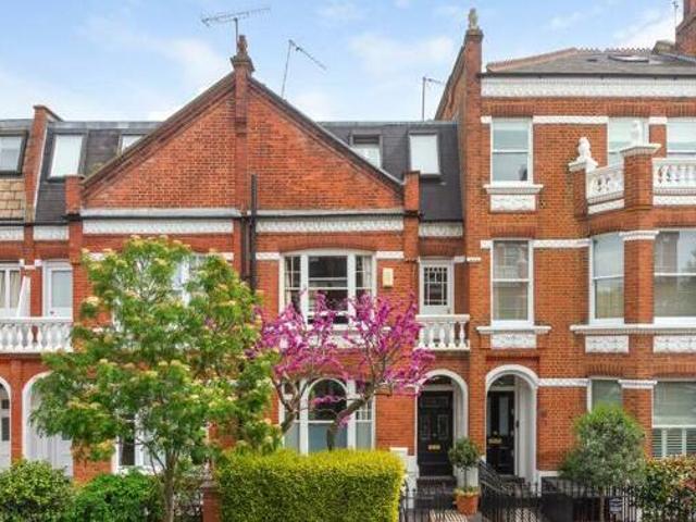 2 Bedroom Apartment For Sale In London