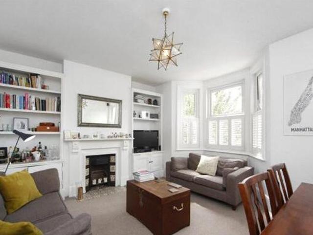 2 Bedroom Apartment For Sale In London