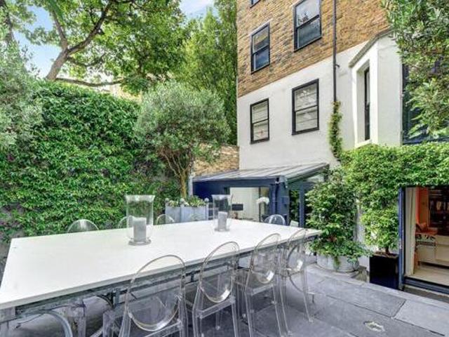 2 Bedroom Apartment For Sale In London