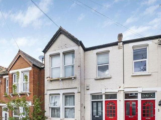 2 Bedroom Apartment For Sale In London