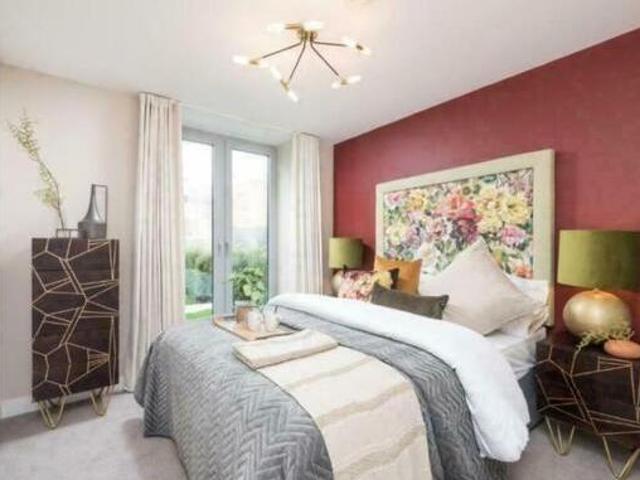 2 Bedroom Apartment For Sale In London