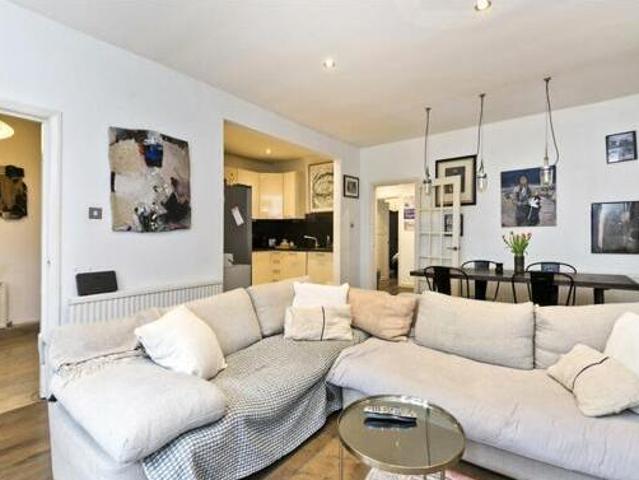 2 Bedroom Apartment For Sale In London