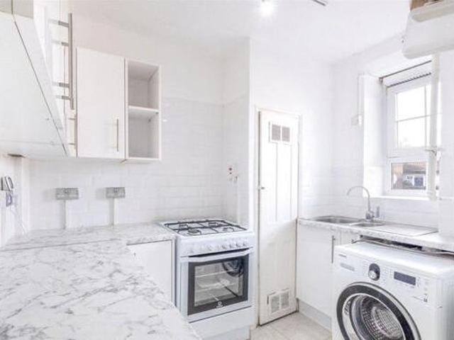 2 Bedroom Apartment For Sale In London