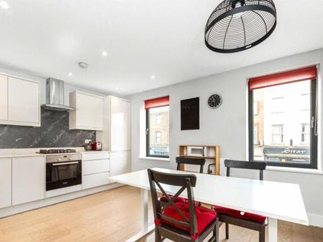 2 Bedroom Apartment For Sale In London