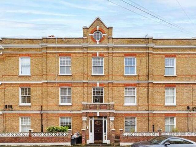 2 Bedroom Apartment For Sale In London