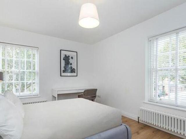 2 Bedroom Apartment For Sale In London