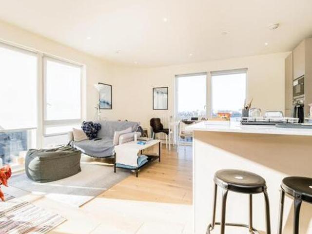 2 Bedroom Apartment For Sale In London