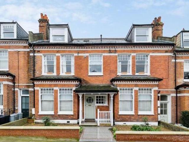 2 Bedroom Apartment For Sale In London
