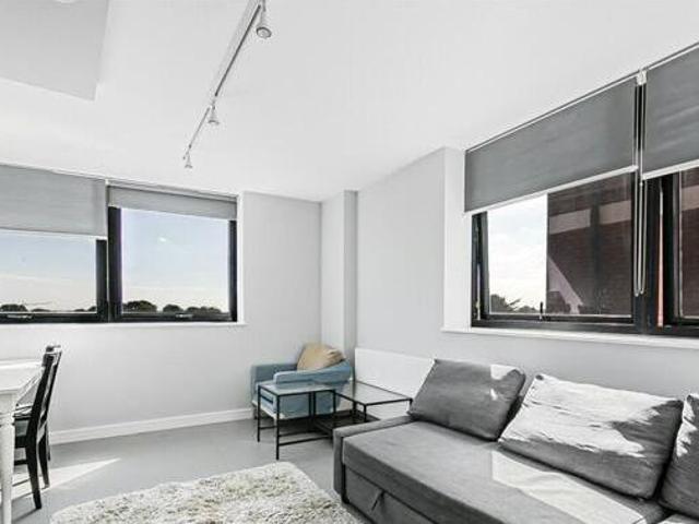 2 Bedroom Apartment For Sale In London