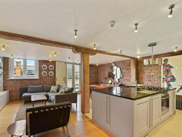 2 Bedroom Apartment For Sale In London