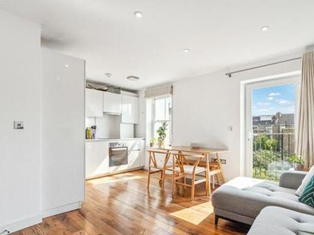 2 Bedroom Apartment For Sale In London