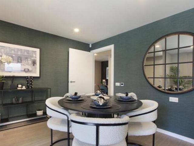 2 Bedroom Apartment For Sale In London