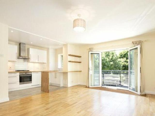 2 Bedroom Apartment For Sale In London